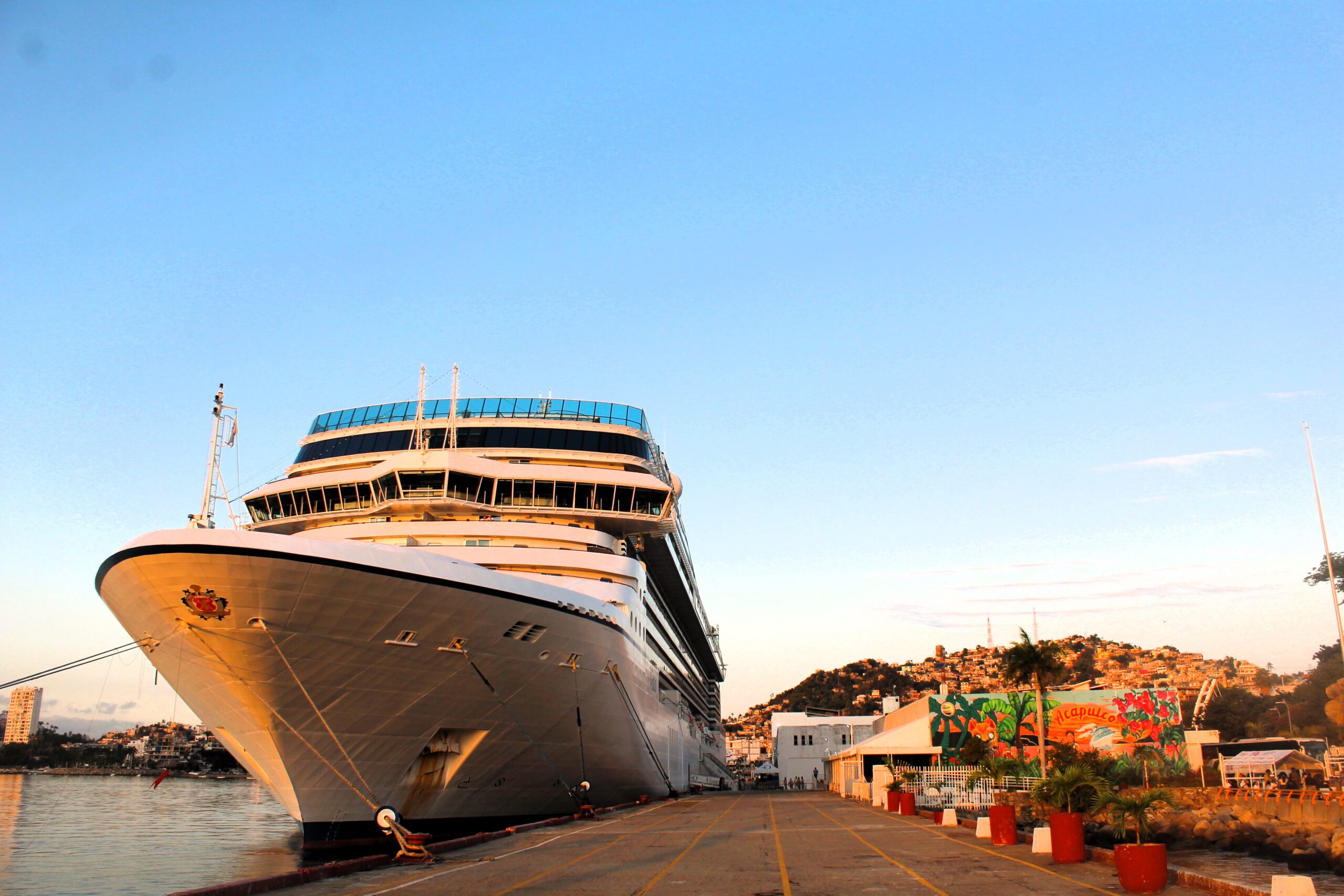 ASIPONA Acapulco Recibe al Crucero MS VISTA - ASIPONA ACAPULCO